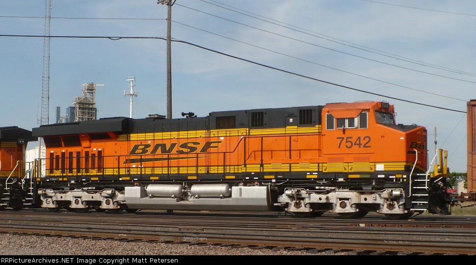 BNSF 7542